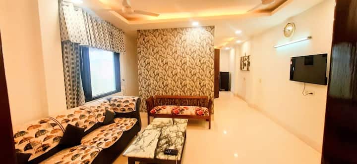 Ashoka Homes 2-stylish 2 Bhk Apartment In South Dl - Nowe Delhi