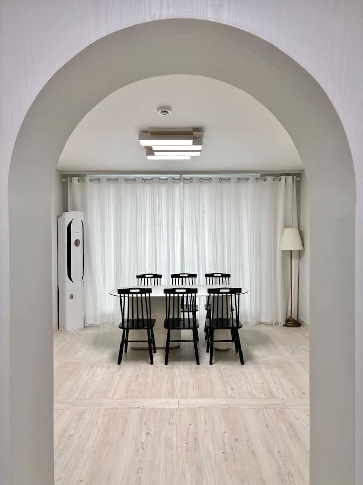 40평대/연박 무조건 3만원이상 할인/양림, 충장, 문화의전당 Acc 부근 Gwangju - Gwangju