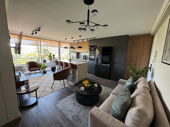 Modern Apt. | Steps To Costanera Center & Metro - Providencia