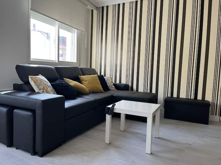 Piso Céntrico Con Parking Incluido - Ourense