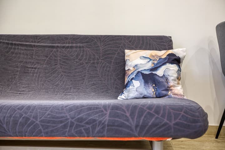 Modern Qormi Stay | Private Balcony | City Square - Malta