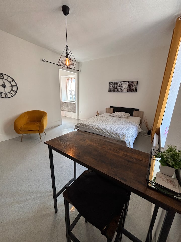 Grand Studio Derrière La Gare
- Arrivée Digicode - Besançon