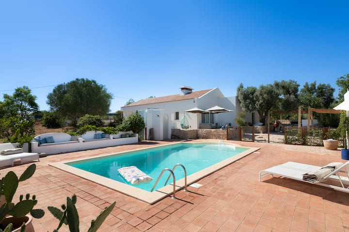 Modern Farmhouse With Pool – 5 Mins From Tavira - Tavira