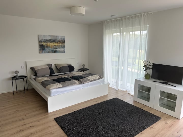 Idyllische Feldrandwohnung Mit Garten - Besigheim