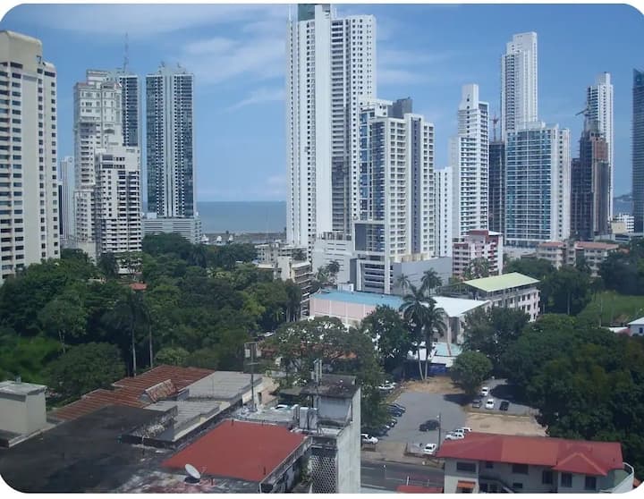 Bella Vista Metro Panamá - Panama City