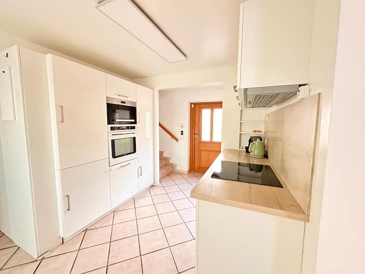 Aux Portes De Genève Et Du Jura - 6pers + Terrasse - Lélex