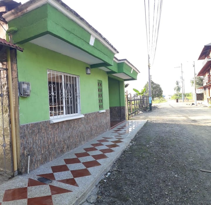 Casa Mana - Nuquí