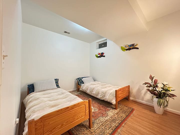 Privatetwin Suite/bath Near Silver Line Metro - Reston, VA