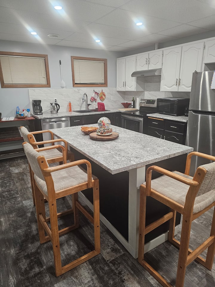 3 Bed/1 Bath Basement Suite - Prince George