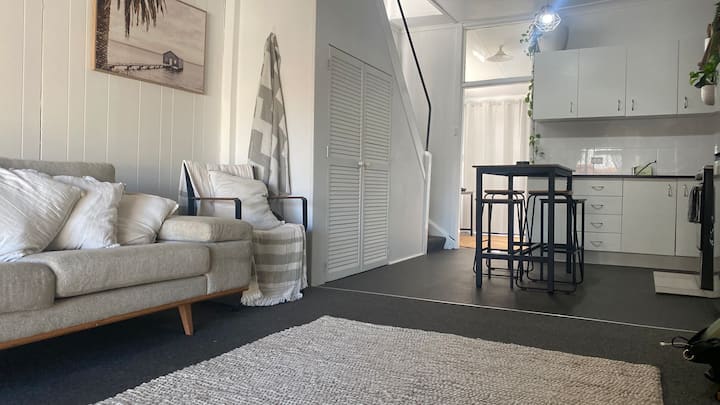 Darby St Ease - Newcastle