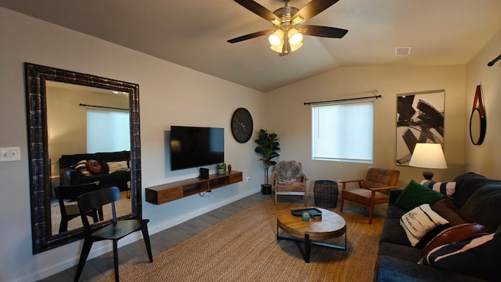 2 Bedroom 2 Bath Duplex - Winslow