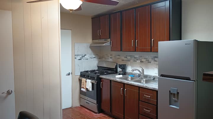 Casa Mi Ranchito 1 Bed, 1 Sofa Bed, 1 Bath, Washer - Tucson, AZ