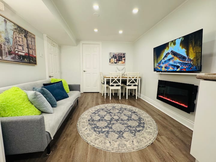 Bsmt Suite, Sep Entrance, 1 Parking + Wi-fi, Ntflx - Mississauga