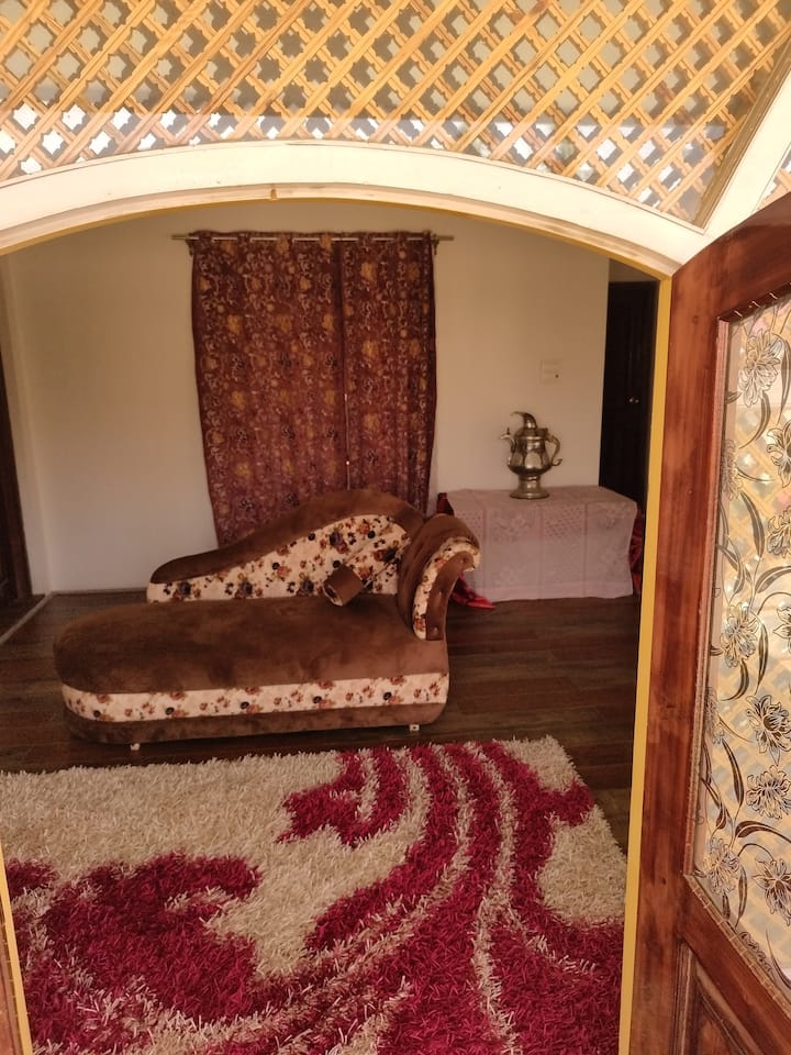 Mehfil:3bhkby Comfort Zone - Srinagar