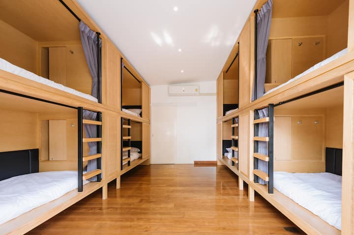 Entire Home Phan Fa Heritage Near Khao San Road - Bangkok