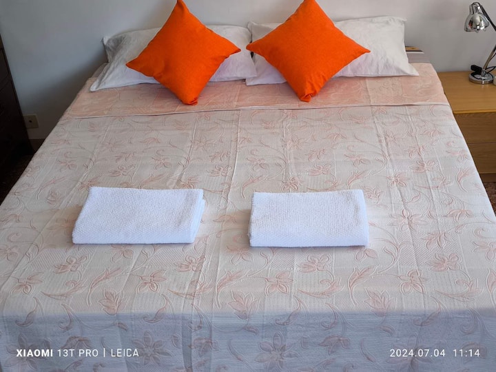 雅轩家庭间Yaxuan Family Room
1张双人2张单人床 - Mestre, Venise