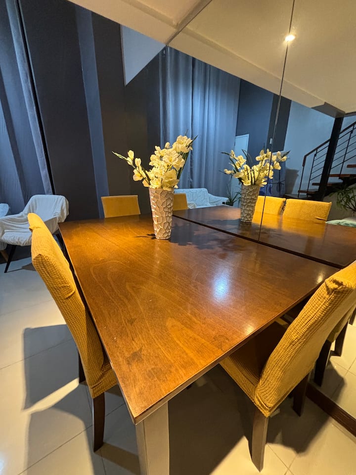Spacious Condotel W/ 2br 2cr Dining Living Area - Cebu