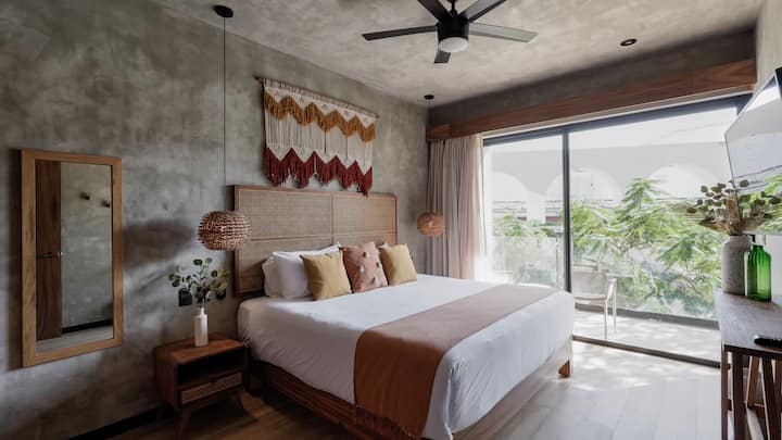 Contemporary Condo | Central & Well-located - Riviera Maya