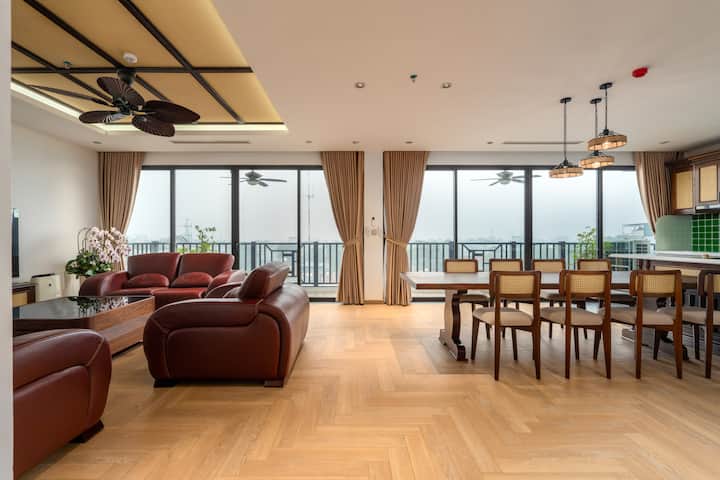 Lakeview 3br/3ba Apt At Truc Bach Lake High Floor - China