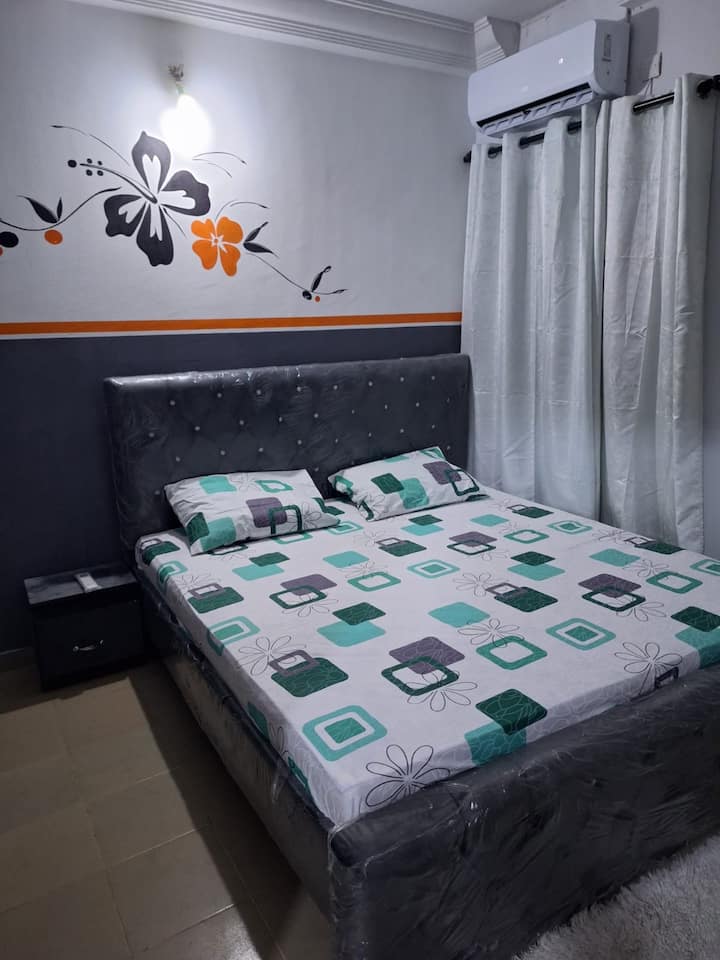 F2 Moderne Cocody Angré - Abidjan