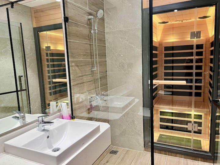 Sauna Private Luxury Apartment Landmark 1 Ecopark - China
