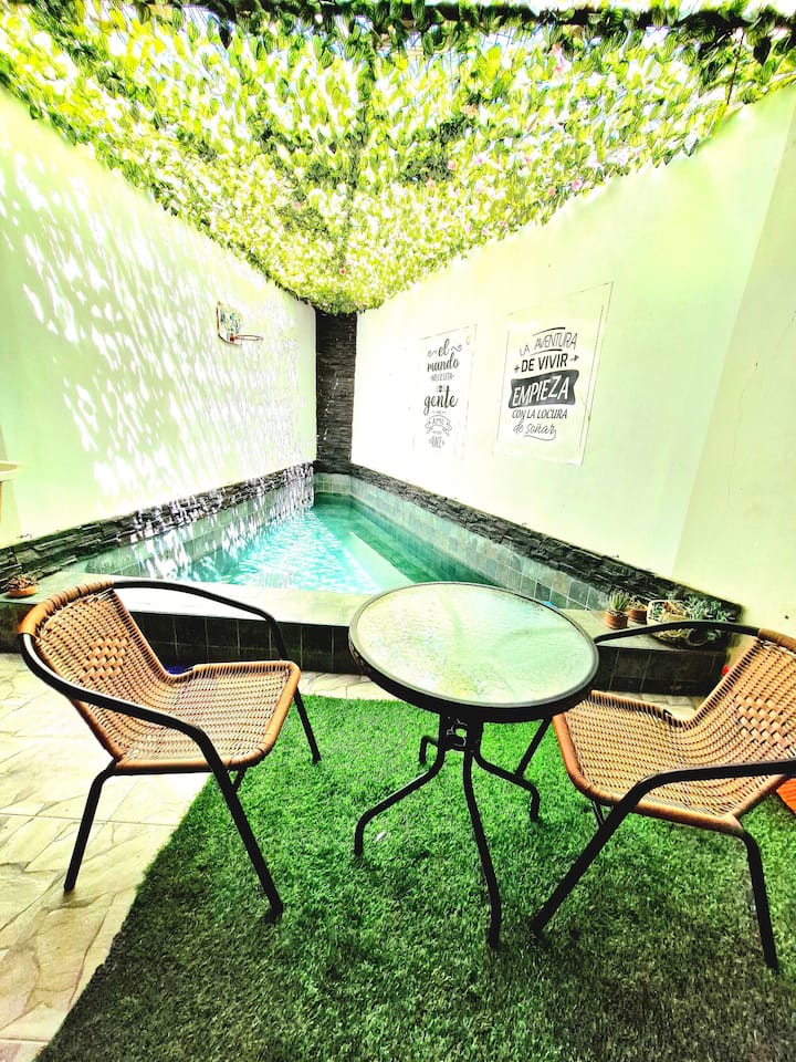 Mini Casita Con Piscina - Ica