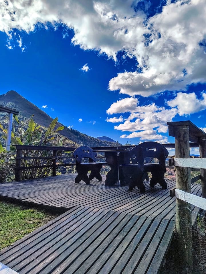 Chalanga Espaço Inteiro Próximo Ao Caledônia. - Nova Friburgo