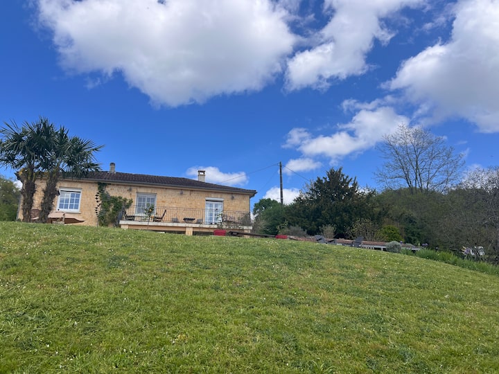 Pet Friendly Gîte *4km To Sarlat *2.5 Ha *Sleeps 8 - Sarlat-la-Canéda