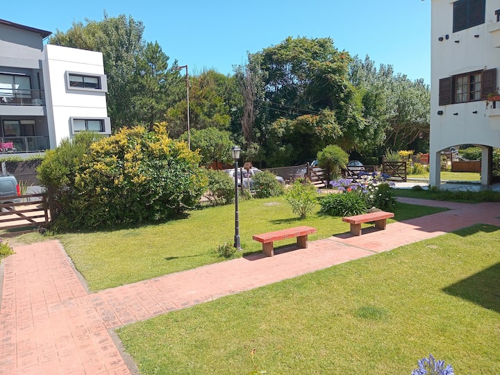 Un Ambiente A Pasos Del Mar - Pinamar