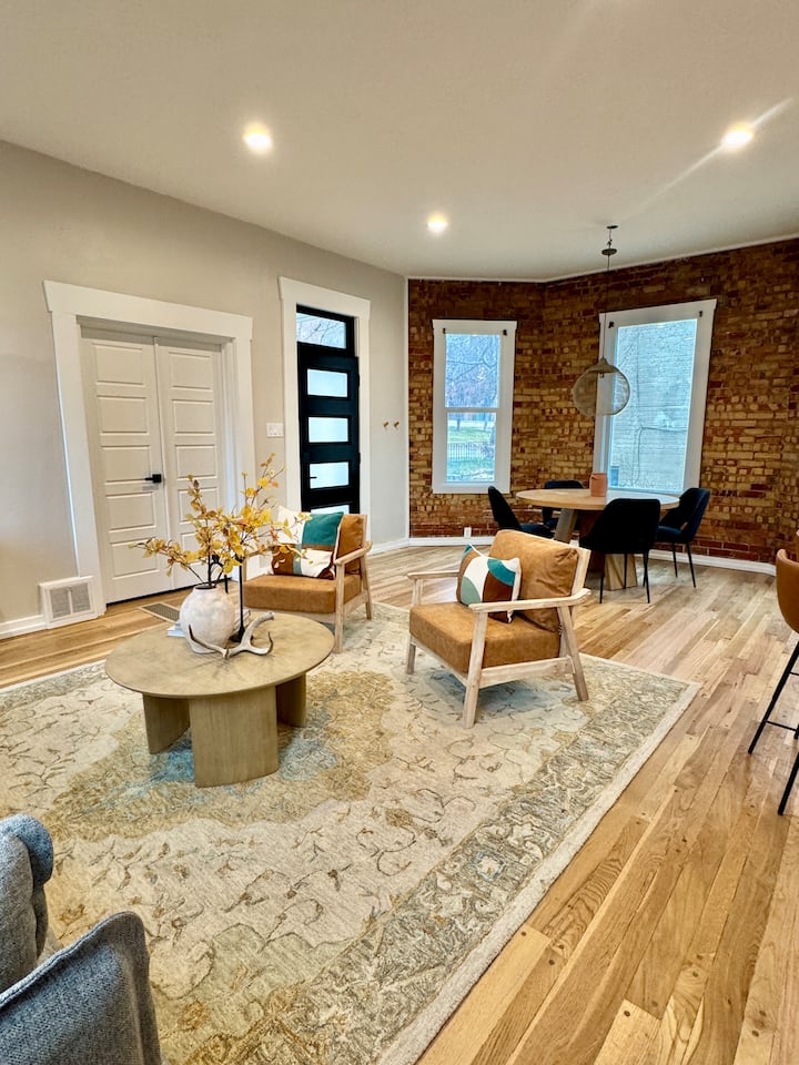 Modern Remodeled Home-across From The U Of U - Salt Lake City, UT