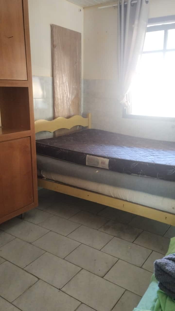 Casa Uma Quadra Do Mar - Guaratuba