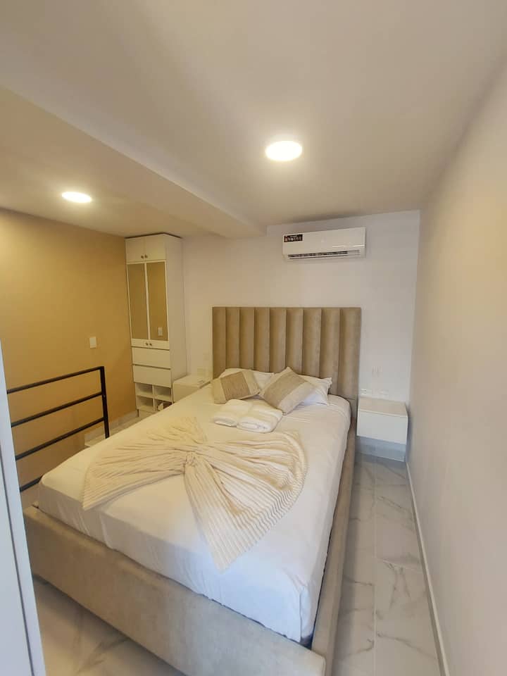 Mini Suite Completa, Cocina, Baño Tv Wifi A/c - Ecuador