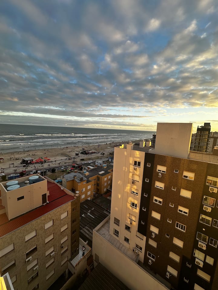 Apartamento Vista Mar A 100m Da Praia Com Garagem - Capão da Canoa