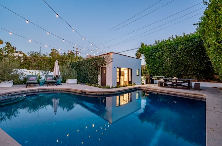 Charming Newly Remodeled Guesthouse, Pool/bbq/yard - Los Angeles, CA