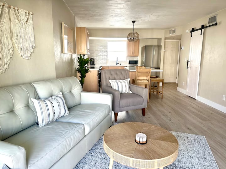 Mariner House Of Marco Bayfront Vacation Condo! - Marco Island, FL