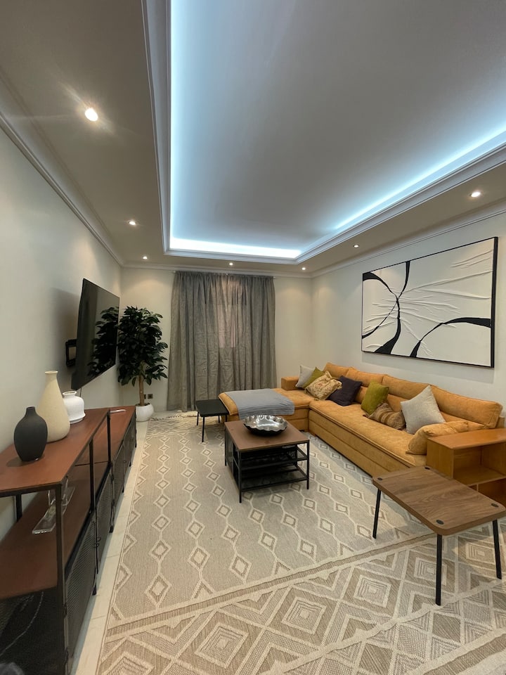 Mid Of City 2 Bedroom Apartment - Saudi Arabia