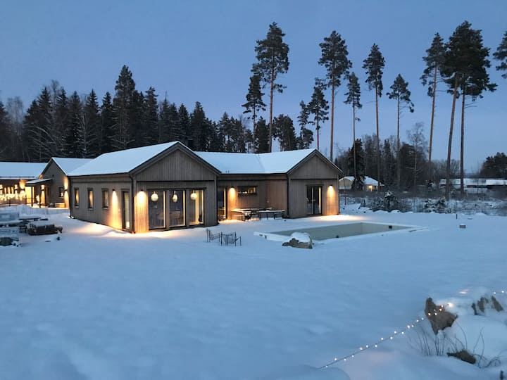 Nybyggd Villa Vid Sjö Och Alpin - Sweden