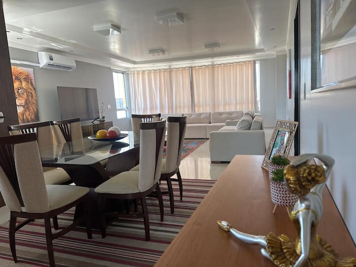 Apartamento Espaçoso Com óTima Localização - Torres