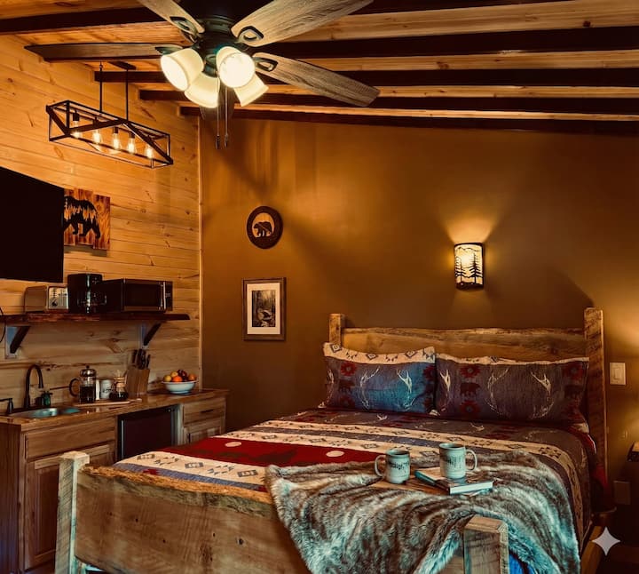 Verified King Studio | Jacuzzi & Rustic Interior - Lake George, NY