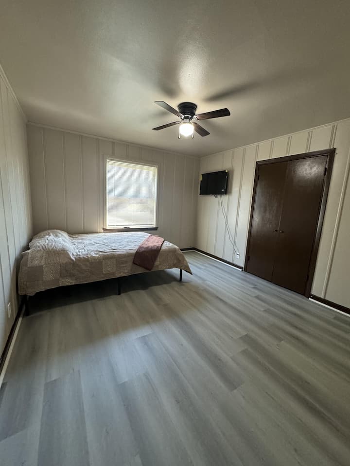 Private Bedroom Close To Tjc/ Ut - Tyler, TX