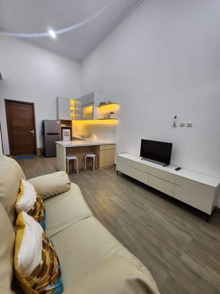 Villa Sona Family Home Near Mall - Surakarta