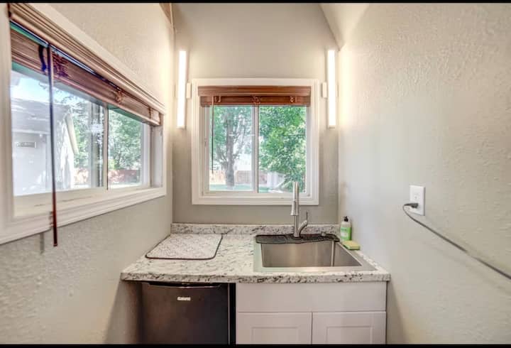 Entire Private Guest House - Eagle Island State Park, Eagle