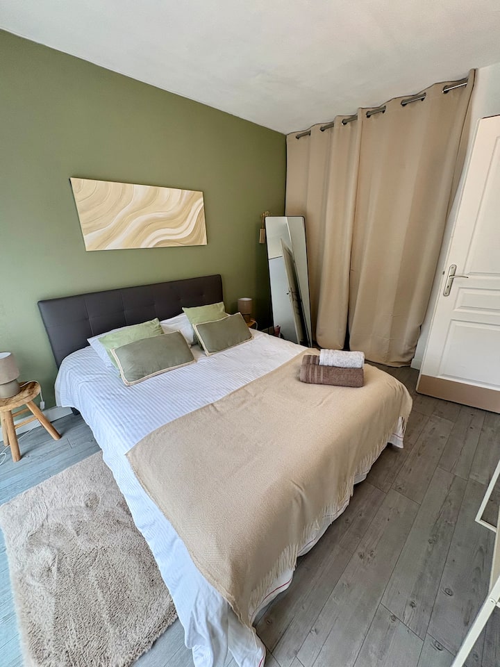 T2 Cosy Terrasse Privée, Parking, Centre Ville - Mont-de-Marsan