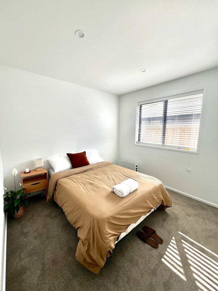 Double Room In Woodend - Ashley