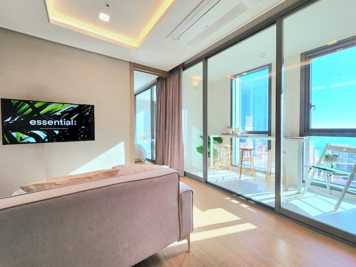 L30-8[신축/합법숙소][고층사이드오션뷰/핵심번화가/해운대해변5분/지하철역3분/짐보관] - Busan