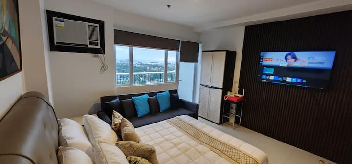 Studio10 Sitari 300mbps Wifi W/ Pool & Gym Access - Bacolod