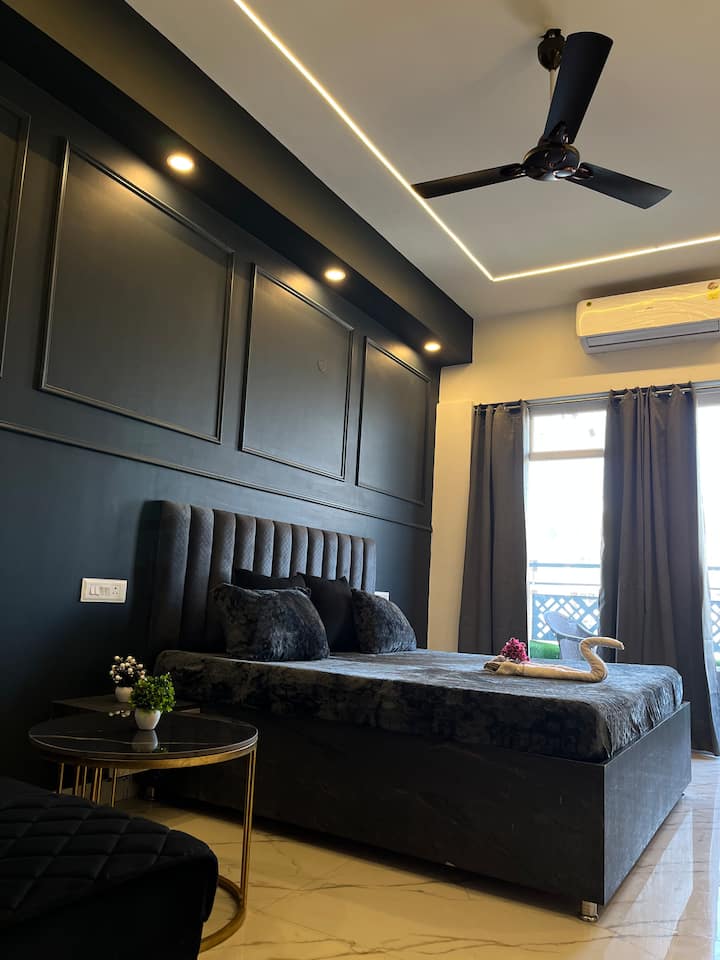 Elite Bnb | High Rise Staycation, Ig: @Elite_bnb - Ghaziabad