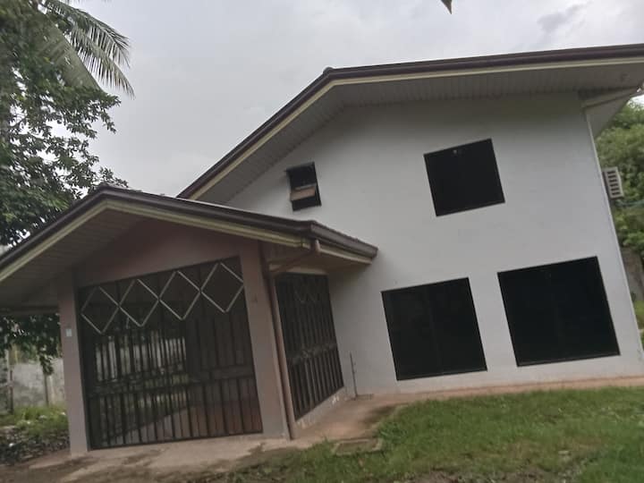 Lucy's Airbnb @ Lumbia Airbase - Cagayan de Oro