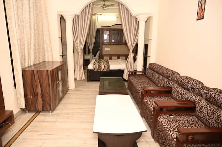 2bhk In Civil Line@5min Pryg Jn - Prayagraj