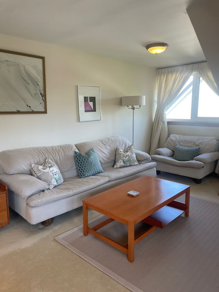 Spacious Suite With Superkingsize Bedroom - Aviemore